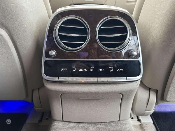 Black Mercedes-Benz S 350 2013 in Kaunas, with an engine capacity of 2.99 L and mileage of 296 thousand km for 17900 €, photo 11 on AUTOMOTO.COM.LV