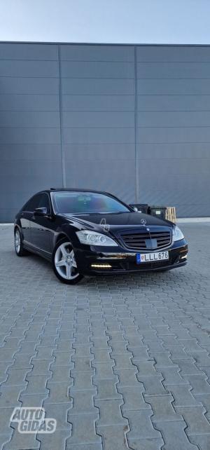 Black Mercedes-Benz S 350 2013 in Siauliai, with an engine capacity of 3.00 L and mileage of 166 thousand km for 13500 €, photo  on AUTOMOTO.COM.LV