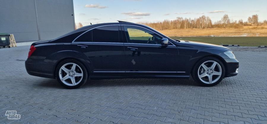Melns Mercedes-Benz S 350 2013 Šauļi, ar dzinēja tilpumu 3.00 L un nobraukumu 166 tūkst. km par 13500 €, foto 4 vietnē AUTOMOTO.COM.LV