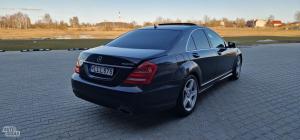 Melns Mercedes-Benz S 350 2013 Šauļi, ar dzinēja tilpumu 3.00 L un nobraukumu 166 tūkst. km par 13500 €, foto 7 vietnē AUTOMOTO.COM.LV