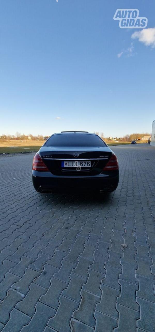 Melns Mercedes-Benz S 350 2013 Šauļi, ar dzinēja tilpumu 3.00 L un nobraukumu 166 tūkst. km par 13500 €, foto 8 vietnē AUTOMOTO.COM.LV