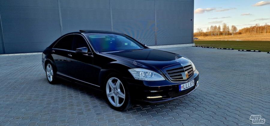 Melns Mercedes-Benz S 350 2013 Šauļi, ar dzinēja tilpumu 3.00 L un nobraukumu 166 tūkst. km par 13500 €, foto 13 vietnē AUTOMOTO.COM.LV