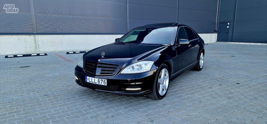 Melns Mercedes-Benz S 350 2013 Šauļi, ar dzinēja tilpumu 3.00 L un nobraukumu 166 tūkst. km par 13500 €, foto 14 vietnē AUTOMOTO.COM.LV