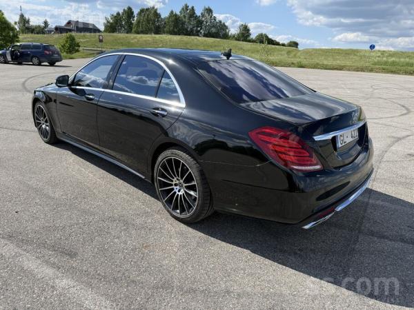Black Mercedes-Benz S 350 2013 in Valmiera, with an engine capacity of 3.00 L and mileage of 335 thousand km for 23500 €, photo 4 on AUTOMOTO.COM.LV