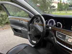 Черный Мерседес С 350 2013 в Вильнюс, объемом двигателя 2.99 л и пробегом 280 тыс. км за 10500 €, фото 40 на AUTOMOTO.COM.LV