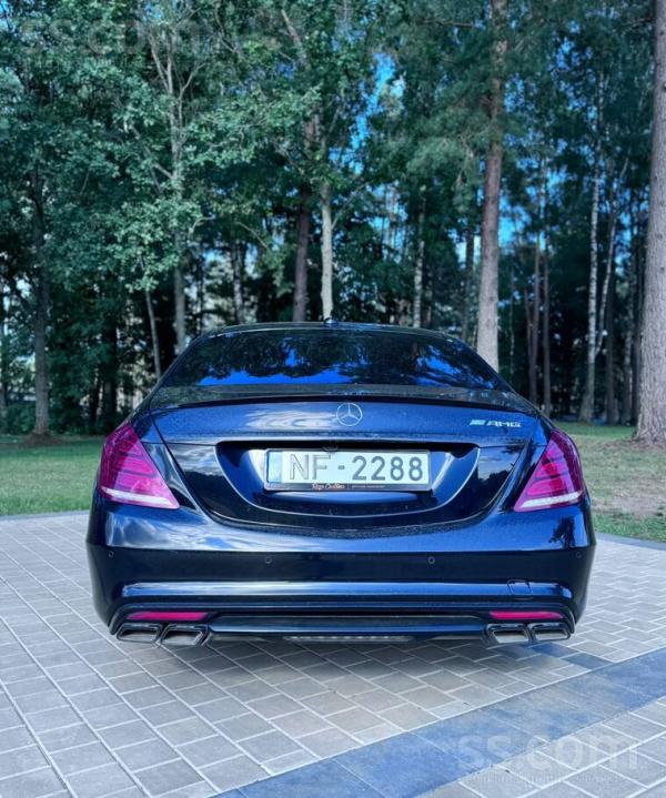 Black Mercedes-Benz S 350 2013 in Riga, with an engine capacity of 3.00 L and mileage of 225 thousand km for 24500 €, photo 4 on AUTOMOTO.COM.LV