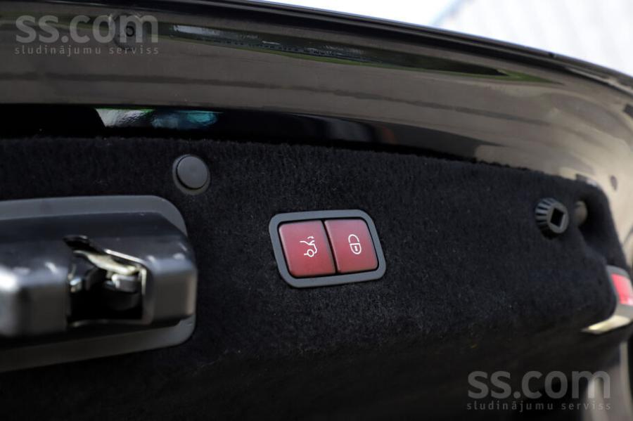 Black Mercedes-Benz S 350 2013 in Tukums, with an engine capacity of 3.00 L and mileage of 170 thousand km for 35000 €, photo 19 on AUTOMOTO.COM.LV
