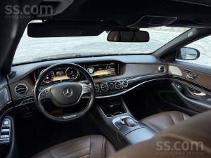 Melns Mercedes-Benz S 350 2014 Valmiera, ar dzinēja tilpumu 3.00 L un nobraukumu 331 tūkst. km par 28000 €, foto 12 vietnē AUTOMOTO.COM.LV