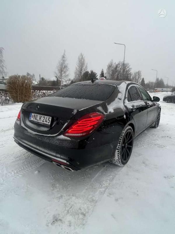 Black Mercedes-Benz S 350 2014 in Kedainiai, with an engine capacity of 2.99 L and mileage of 280 thousand km for 25000 €, photo 5 on AUTOMOTO.COM.LV