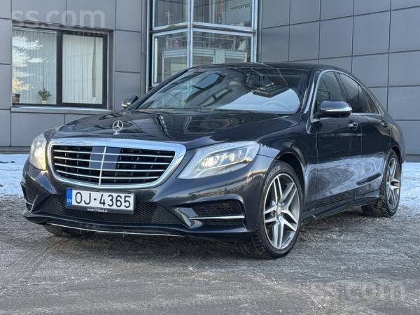 Black Mercedes-Benz S 350 2014 in Riga, with an engine capacity of 3.00 L and mileage of 222 thousand km for 21850 €, photo 2 on AUTOMOTO.COM.LV