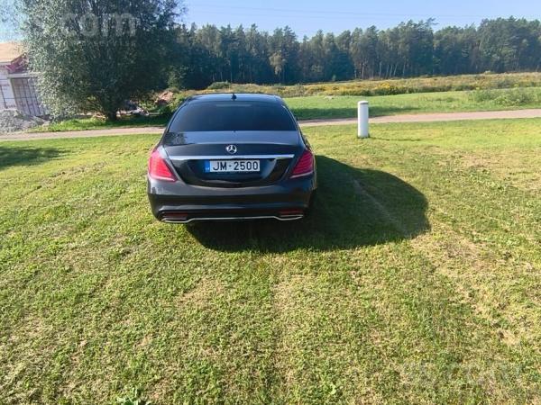 Черный Мерседес С 350 2014 в Рига, объемом двигателя 3.00 л и пробегом 250 тыс. км за 19500 €, фото 4 на AUTOMOTO.COM.LV