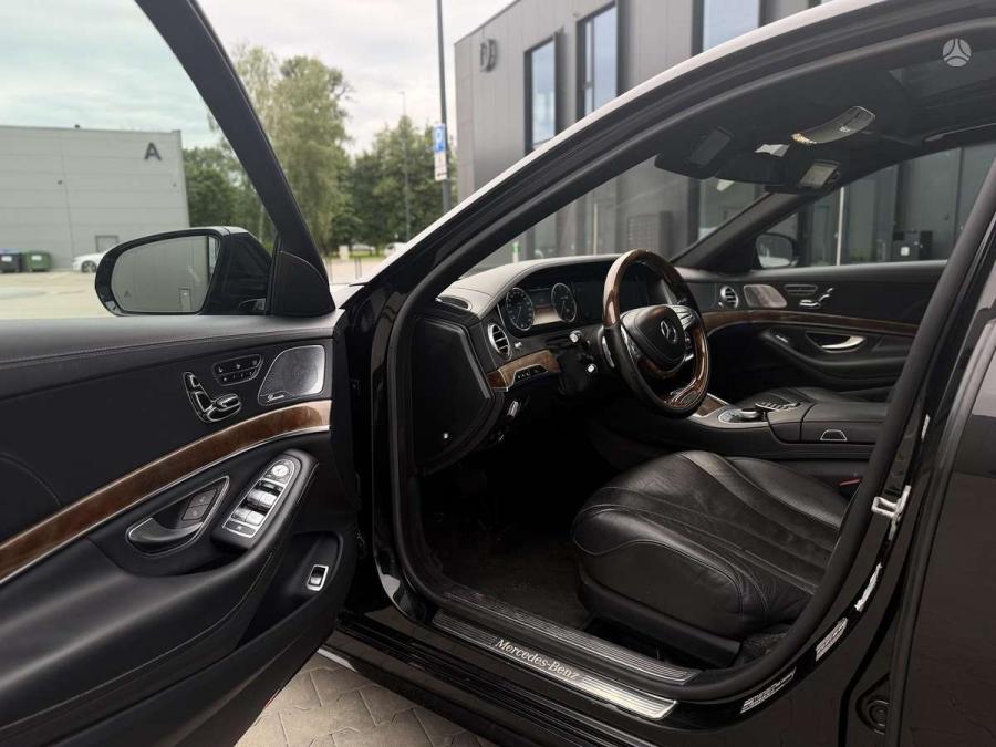 Melns Mercedes-Benz S 350 2014 Viļņa, ar dzinēja tilpumu 2.99 L un nobraukumu 420 tūkst. km par 21800 €, foto 15 vietnē AUTOMOTO.COM.LV