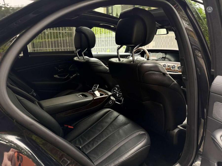 Melns Mercedes-Benz S 350 2014 Viļņa, ar dzinēja tilpumu 2.99 L un nobraukumu 420 tūkst. km par 21800 €, foto 22 vietnē AUTOMOTO.COM.LV