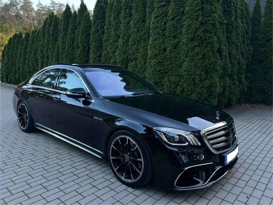 Черный Мерседес С 350 2014 в Вильнюс, объемом двигателя 2.99 л и пробегом 360 тыс. км за 23000 €, фото 1 на AUTOMOTO.COM.LV