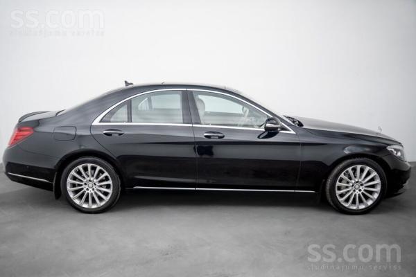 Black Mercedes-Benz S 350 2014 in Tallinn, with an engine capacity of 3.00 L and mileage of 142 thousand km for 24999 €, photo 4 on AUTOMOTO.COM.LV
