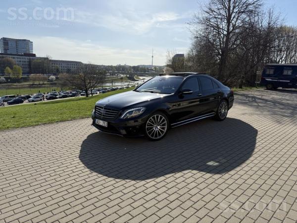 Черный Мерседес С 350 2014 в Рига, объемом двигателя 3.00 л и пробегом 165 тыс. км за 25000 €, фото 2 на AUTOMOTO.COM.LV