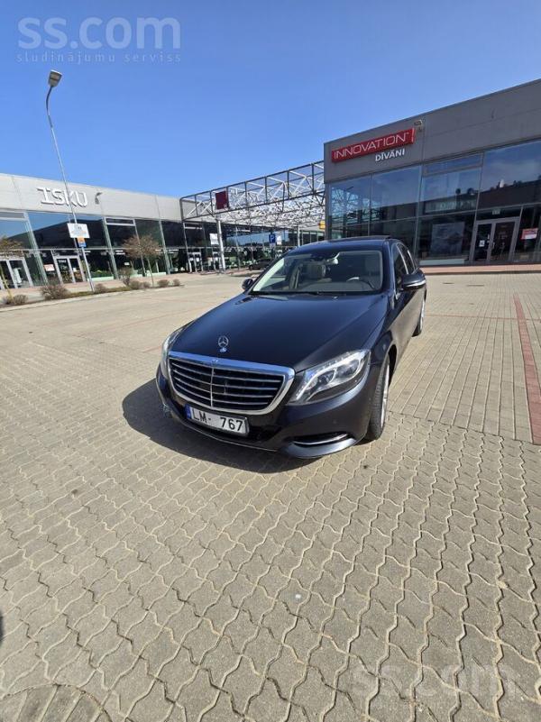 Черный Мерседес С 350 2014 в Рига, объемом двигателя 3.00 л и пробегом 270 тыс. км за 19700 €, фото 1 на AUTOMOTO.COM.LV