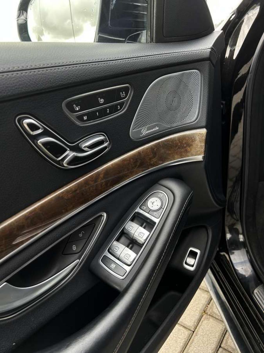 Black Mercedes-Benz S 350 2014 in Klaipeda, with an engine capacity of 2.99 L and mileage of 299 thousand km for 22500 €, photo 13 on AUTOMOTO.COM.LV