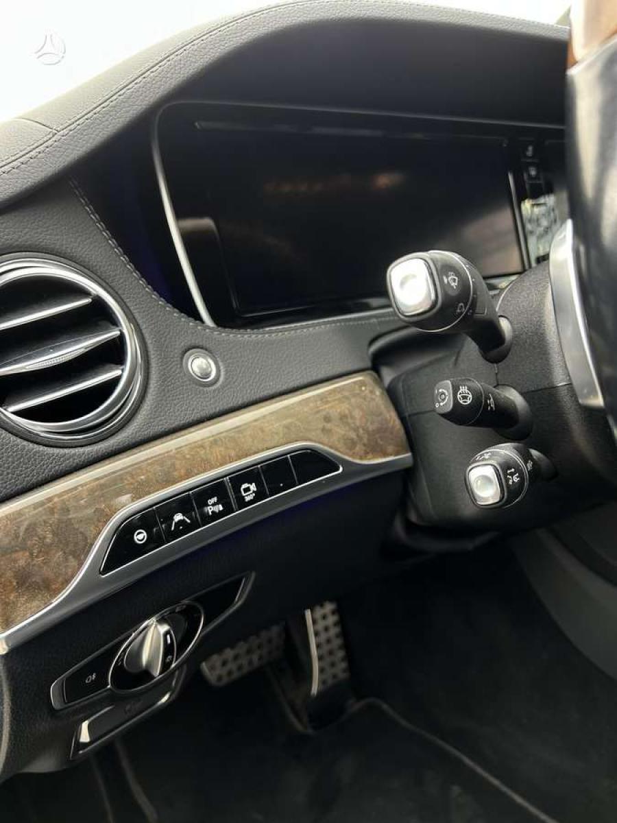 Black Mercedes-Benz S 350 2014 in Klaipeda, with an engine capacity of 2.99 L and mileage of 299 thousand km for 22500 €, photo 14 on AUTOMOTO.COM.LV