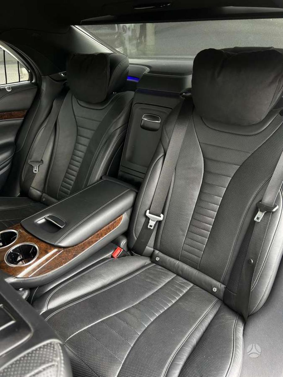 Black Mercedes-Benz S 350 2014 in Klaipeda, with an engine capacity of 2.99 L and mileage of 299 thousand km for 22500 €, photo 17 on AUTOMOTO.COM.LV