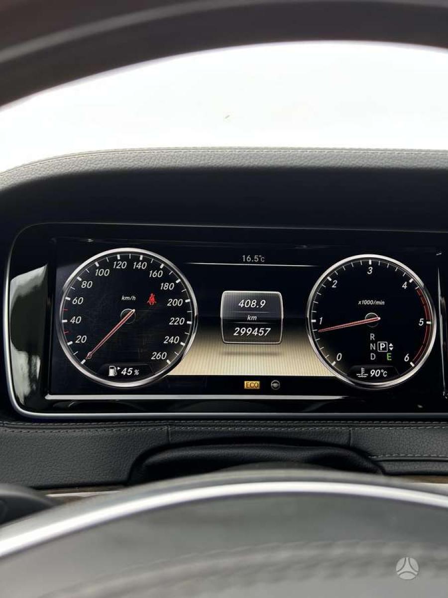 Black Mercedes-Benz S 350 2014 in Klaipeda, with an engine capacity of 2.99 L and mileage of 299 thousand km for 22500 €, photo 23 on AUTOMOTO.COM.LV