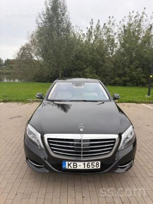 Melns Mercedes-Benz S 350 2014 Daugavpils, ar dzinēja tilpumu 3.00 L un nobraukumu 262 tūkst. km par 24500 €, foto  vietnē AUTOMOTO.COM.LV
