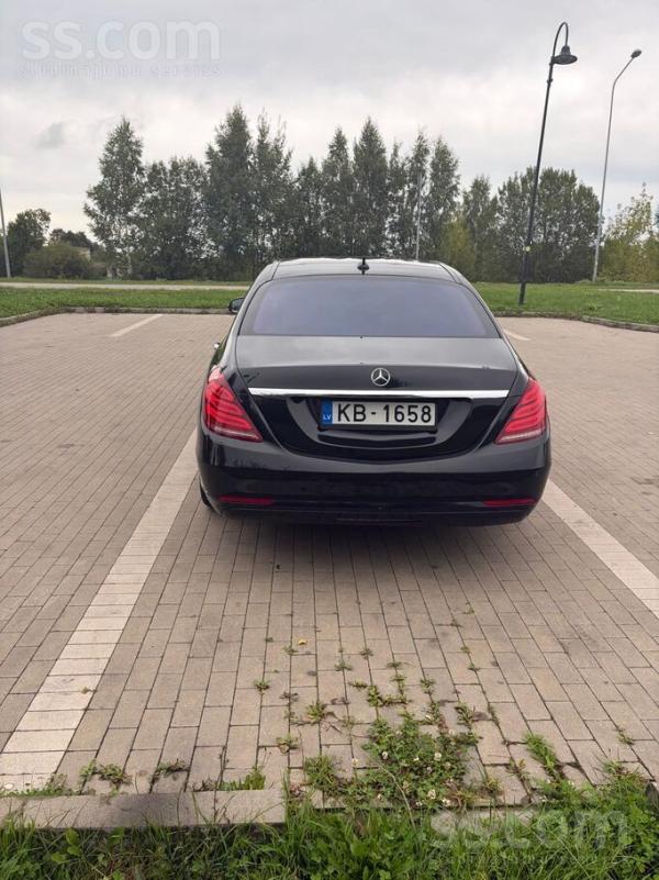 Melns Mercedes-Benz S 350 2014 Daugavpils, ar dzinēja tilpumu 3.00 L un nobraukumu 262 tūkst. km par 24500 €, foto 6 vietnē AUTOMOTO.COM.LV