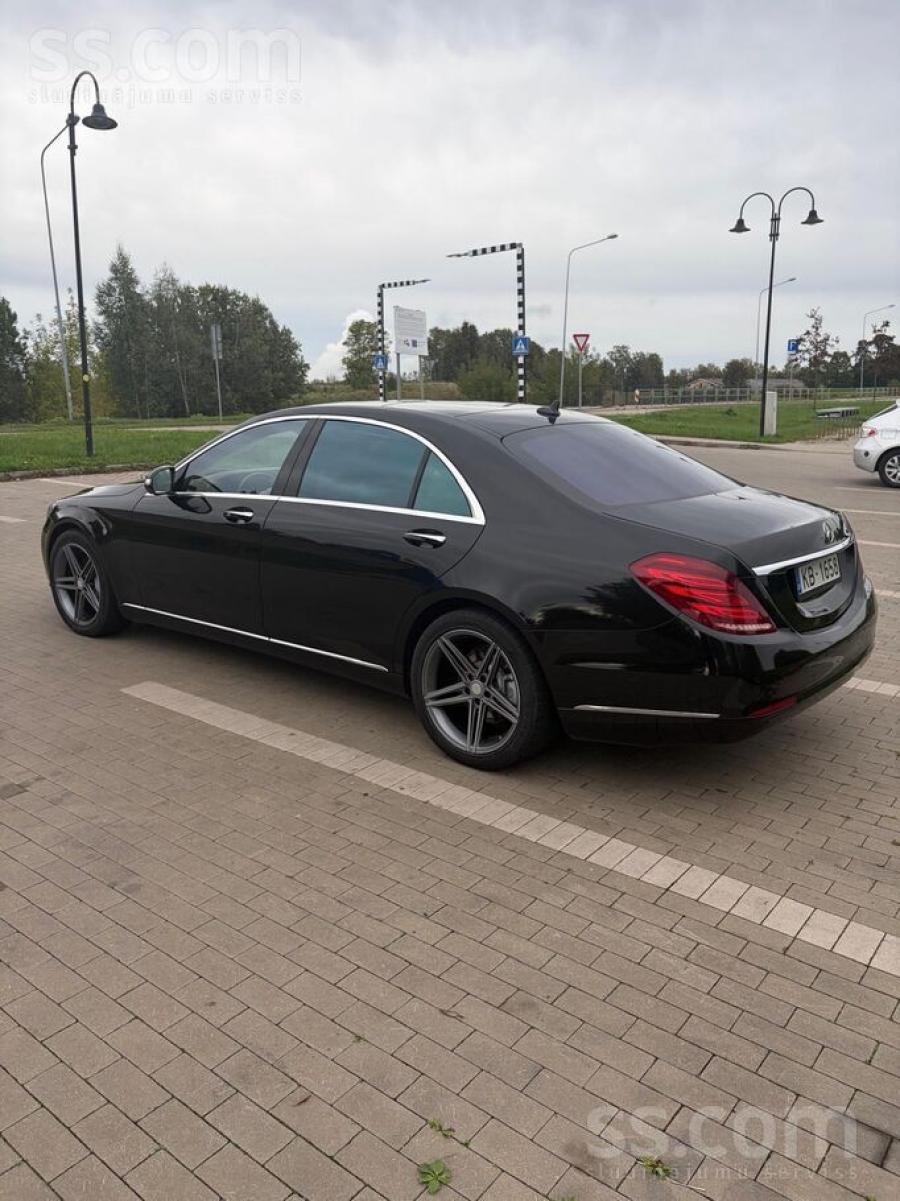 Melns Mercedes-Benz S 350 2014 Daugavpils, ar dzinēja tilpumu 3.00 L un nobraukumu 262 tūkst. km par 24500 €, foto 7 vietnē AUTOMOTO.COM.LV