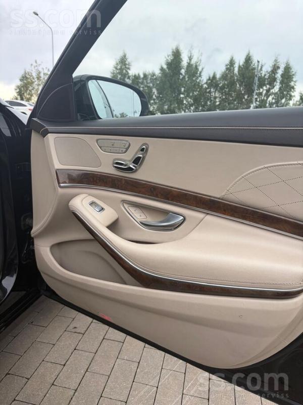 Melns Mercedes-Benz S 350 2014 Daugavpils, ar dzinēja tilpumu 3.00 L un nobraukumu 262 tūkst. km par 24500 €, foto 11 vietnē AUTOMOTO.COM.LV