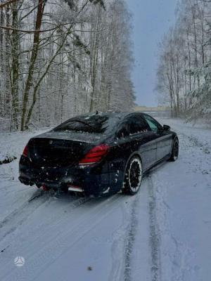 Melns Mercedes-Benz S 350 2015 Kaišiadorys, ar dzinēja tilpumu 2.99 L un nobraukumu 220 tūkst. km par 29000 €, foto 4 vietnē AUTOMOTO.COM.LV