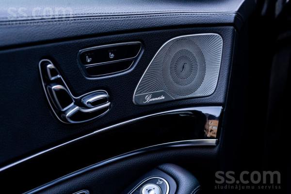 Black Mercedes-Benz S 350 2015 in Riga, with an engine capacity of 3.00 L and mileage of 197 thousand km for 31750 €, photo 6 on AUTOMOTO.COM.LV