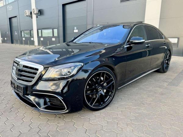 Черный Мерседес С 350 2015 в Вильнюс, объемом двигателя 2.99 л и пробегом 295 тыс. км за 28500 €, фото 1 на AUTOMOTO.COM.LV