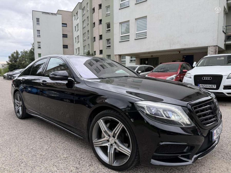 Черный Мерседес С 350 2015 в Вильнюс, объемом двигателя 2.99 л и пробегом 390 тыс. км за 19999 €, фото 3 на AUTOMOTO.COM.LV