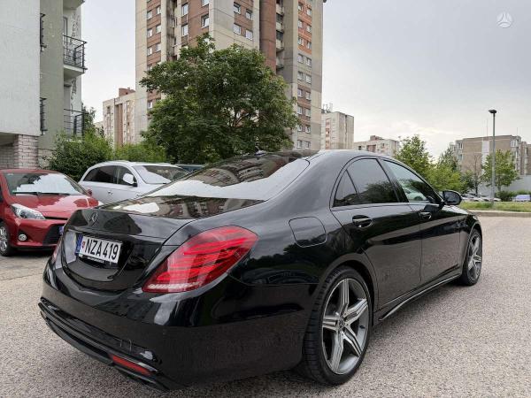Melns Mercedes-Benz S 350 2015 Viļņa, ar dzinēja tilpumu 2.99 L un nobraukumu 390 tūkst. km par 19999 €, foto 3 vietnē AUTOMOTO.COM.LV