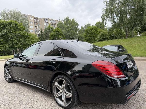 Melns Mercedes-Benz S 350 2015 Viļņa, ar dzinēja tilpumu 2.99 L un nobraukumu 390 tūkst. km par 19999 €, foto 4 vietnē AUTOMOTO.COM.LV