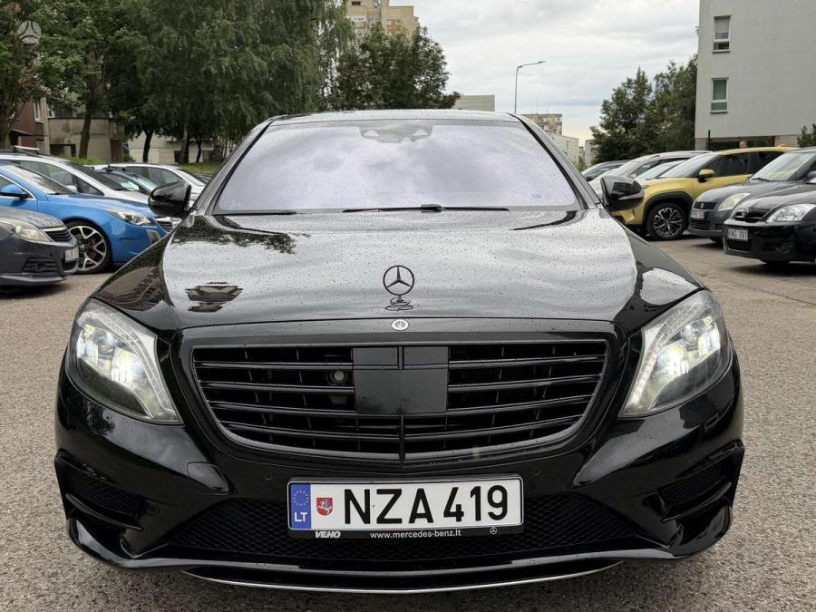 Черный Мерседес С 350 2015 в Вильнюс, объемом двигателя 2.99 л и пробегом 390 тыс. км за 19999 €, фото 9 на AUTOMOTO.COM.LV