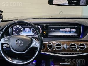 Черный Мерседес С 350 2015 в Рига, объемом двигателя 3.50 л и пробегом 226 тыс. км за 21755 €, фото 4 на AUTOMOTO.COM.LV
