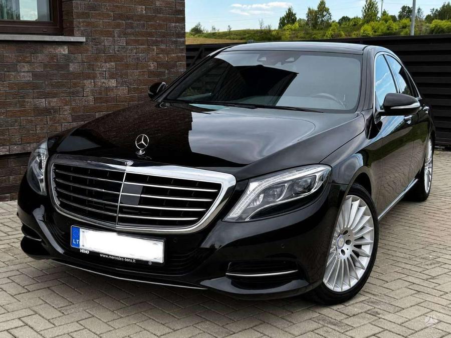 Черный Мерседес С 350 2015 в Клайпеда, объемом двигателя 2.99 л и пробегом 274 тыс. км за 24500 €, фото 4 на AUTOMOTO.COM.LV