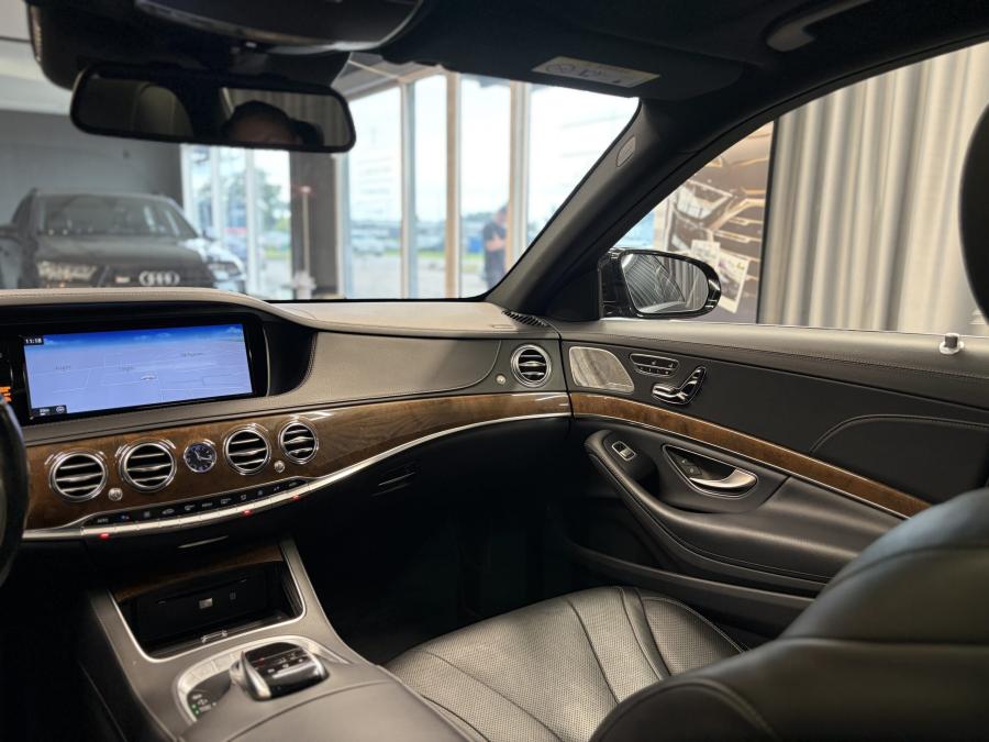 Черный Мерседес С 350 2015 в Рига, объемом двигателя 3.00 л и пробегом 252 тыс. км за 24500 €, фото 14 на AUTOMOTO.COM.LV