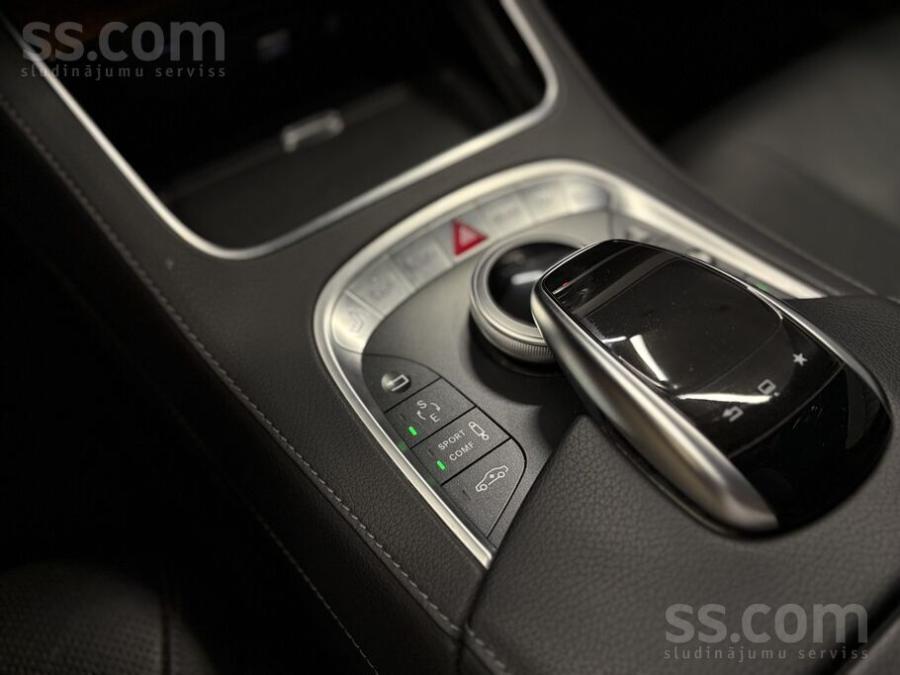Melns Mercedes-Benz S 350 2015 Rīga, ar dzinēja tilpumu 3.00 L un nobraukumu 252 tūkst. km par 24500 €, foto 21 vietnē AUTOMOTO.COM.LV