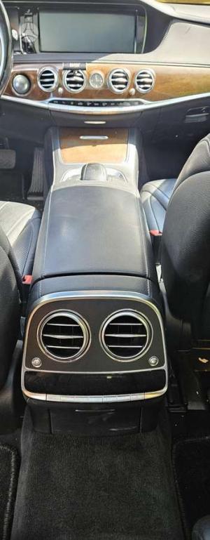 Black Mercedes-Benz S 350 2015 in Siauliai, with an engine capacity of 0.00 L and mileage of 260 thousand km for 21700 €, photo 4 on AUTOMOTO.COM.LV