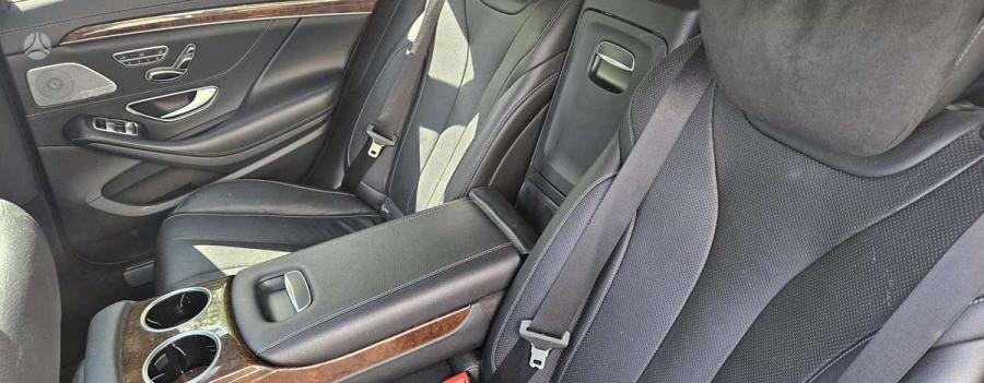 Black Mercedes-Benz S 350 2015 in Siauliai, with an engine capacity of 0.00 L and mileage of 260 thousand km for 21700 €, photo 9 on AUTOMOTO.COM.LV