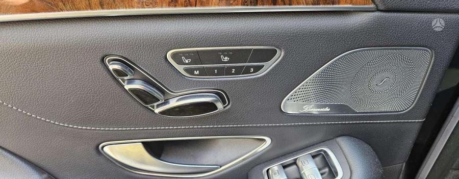 Black Mercedes-Benz S 350 2015 in Siauliai, with an engine capacity of 0.00 L and mileage of 260 thousand km for 21700 €, photo 10 on AUTOMOTO.COM.LV