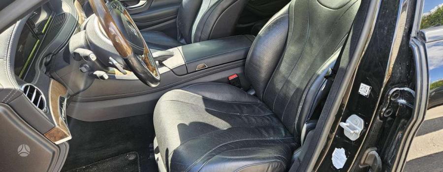 Black Mercedes-Benz S 350 2015 in Siauliai, with an engine capacity of 0.00 L and mileage of 260 thousand km for 21700 €, photo 12 on AUTOMOTO.COM.LV