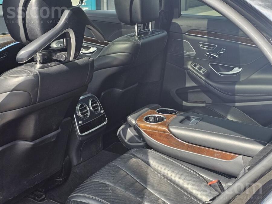 Black Mercedes-Benz S 350 2015 in Riga, with an engine capacity of 3.50 L and mileage of 263 thousand km for 20500 €, photo 7 on AUTOMOTO.COM.LV