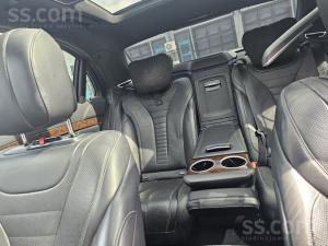 Black Mercedes-Benz S 350 2015 in Riga, with an engine capacity of 3.50 L and mileage of 263 thousand km for 20500 €, photo 11 on AUTOMOTO.COM.LV