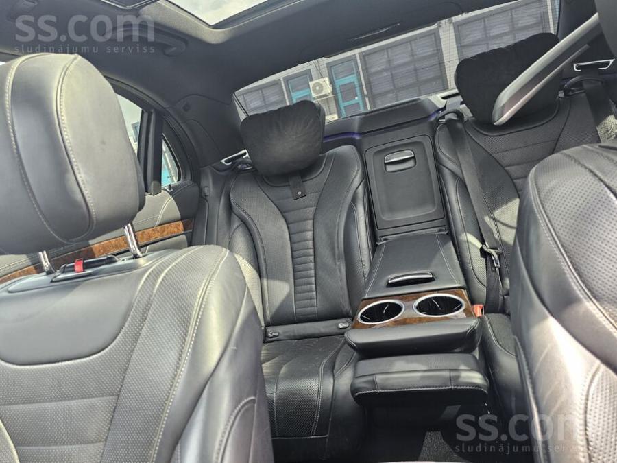 Black Mercedes-Benz S 350 2015 in Riga, with an engine capacity of 3.50 L and mileage of 263 thousand km for 20500 €, photo 11 on AUTOMOTO.COM.LV