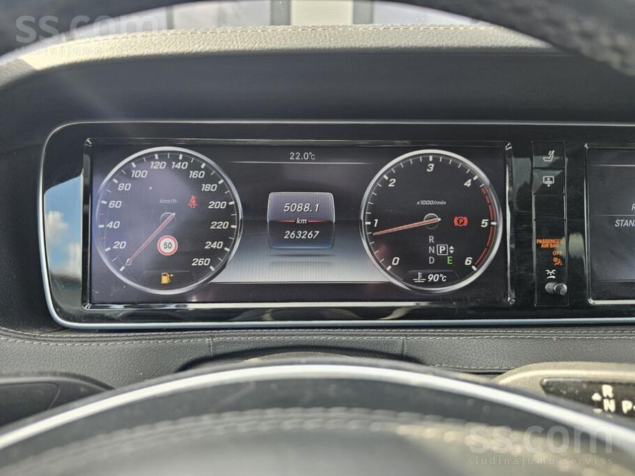 Black Mercedes-Benz S 350 2015 in Riga, with an engine capacity of 3.50 L and mileage of 263 thousand km for 20500 €, photo 13 on AUTOMOTO.COM.LV