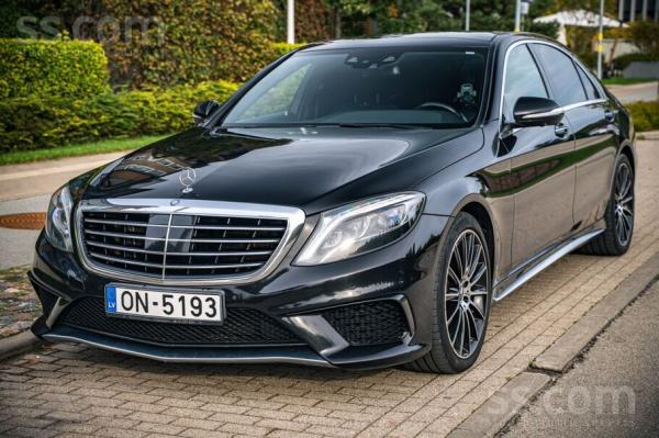 Черный Мерседес С 350 2015 в Рига, объемом двигателя 3.00 л и пробегом 264 тыс. км за 19990 €, фото 1 на AUTOMOTO.COM.LV