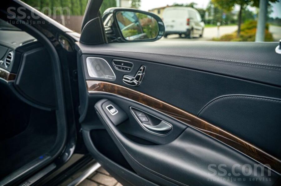Black Mercedes-Benz S 350 2015 in Riga, with an engine capacity of 3.00 L and mileage of 264 thousand km for 19990 €, photo 25 on AUTOMOTO.COM.LV